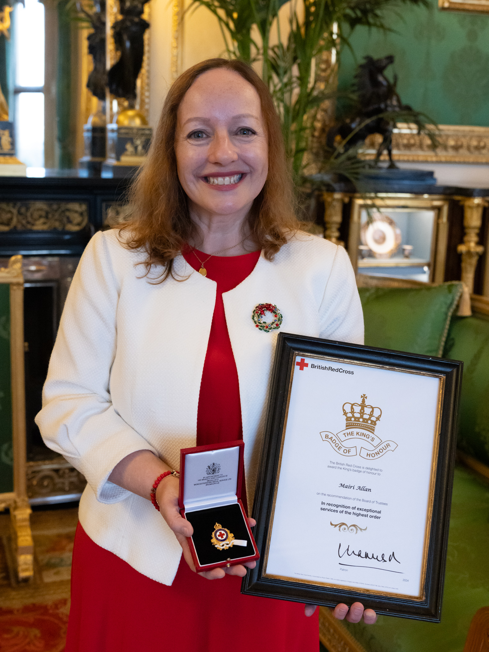 Mairi Allan receives King’s Badge of Honour - Archdiocese of Edinburgh ...